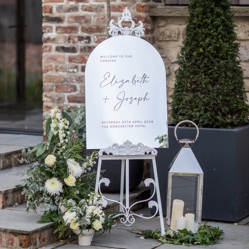 Mirrored Welcome Sign - Wedding Lux Engraved Acrylic Dome